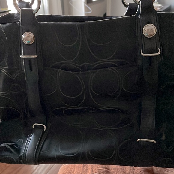 Coach | Bags | Used Coach Bag Black No Tips No Stains And Serial Number ...